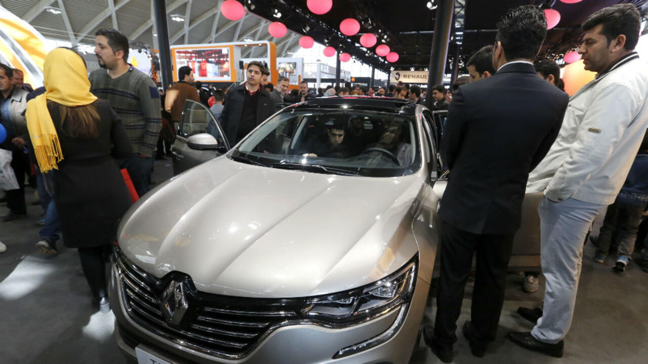 Renault to remain in Iran despite risk of US sanctions, CEO says