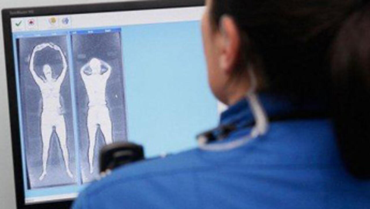 US to begin profiling air passengers