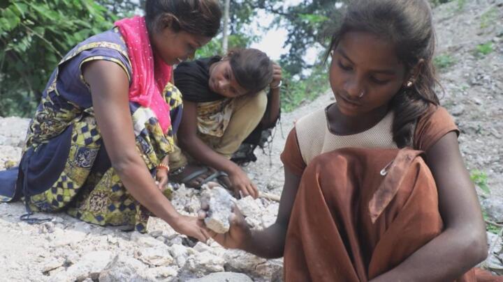 The dark side of the cosmetics industry: Child labour used to mine mica ...