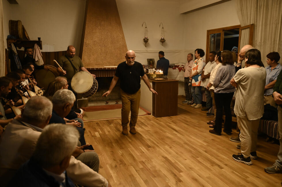 Fire walkers defy pain in ancient Greek ritual