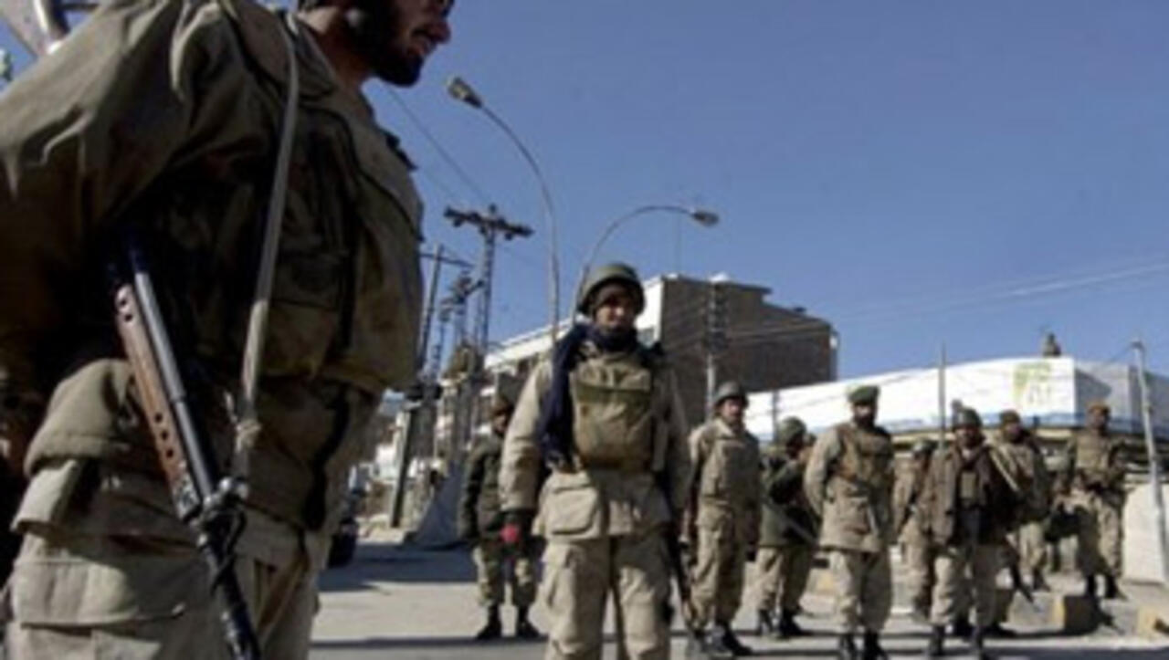 Le mollah Omar et Ben Laden seraient basés au Pakistan