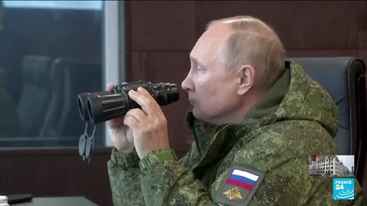 Bolstering Asia ties, Putin watches military drills with China - France 24