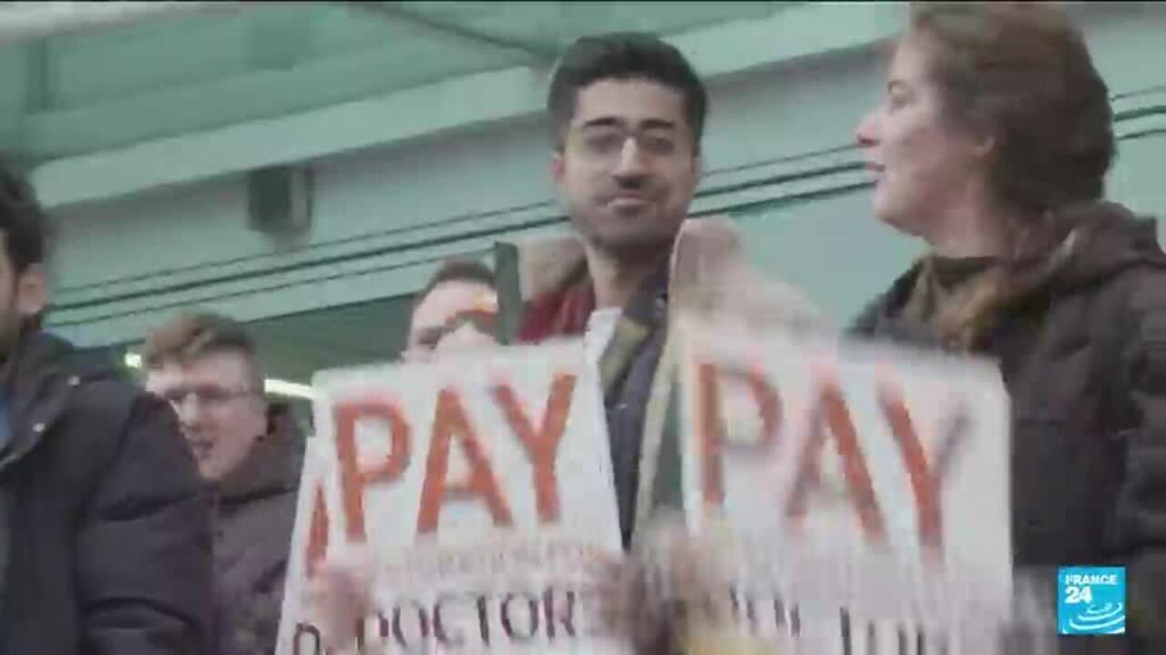 Hundreds of thousands strike in UK over pay - France 24