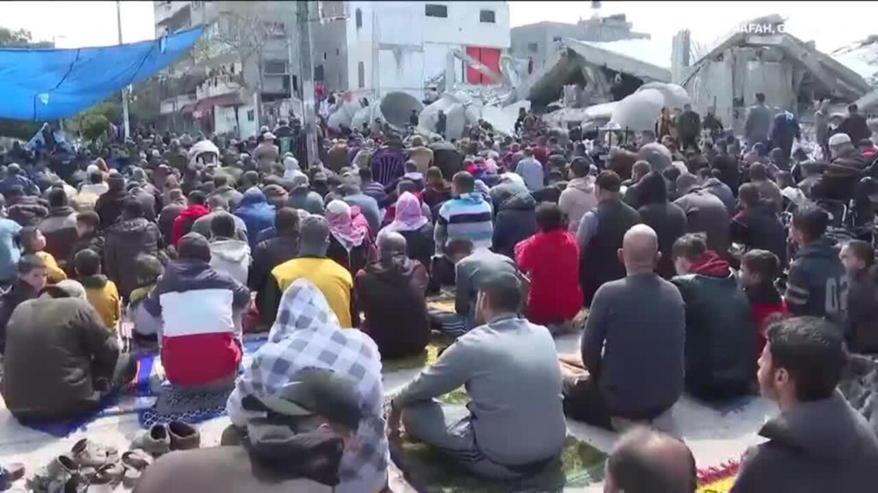 Gazans to celebrate Ramadan amid deprivation and destruction - France 24
