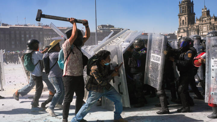 Anti-crime protests in Mexico City injure 120 people, most of them ...