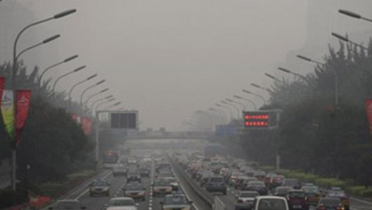 Toxic clouds balloon over emerging metropolises