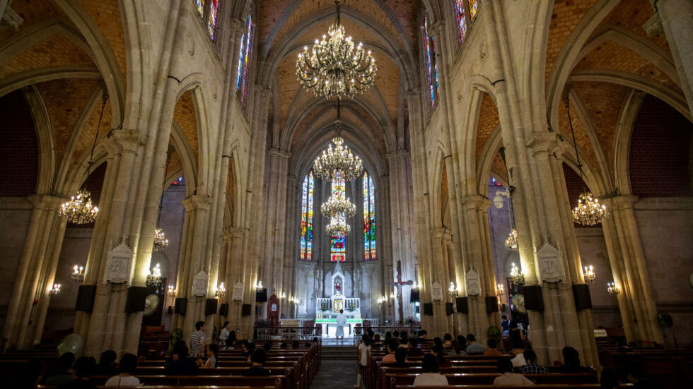 Chinese Catholics 'pray for the best' but wary after Vatican deal