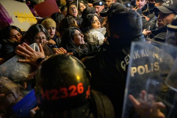 For Ceyda: A Turkish mum's fight for justice for murdered daughter