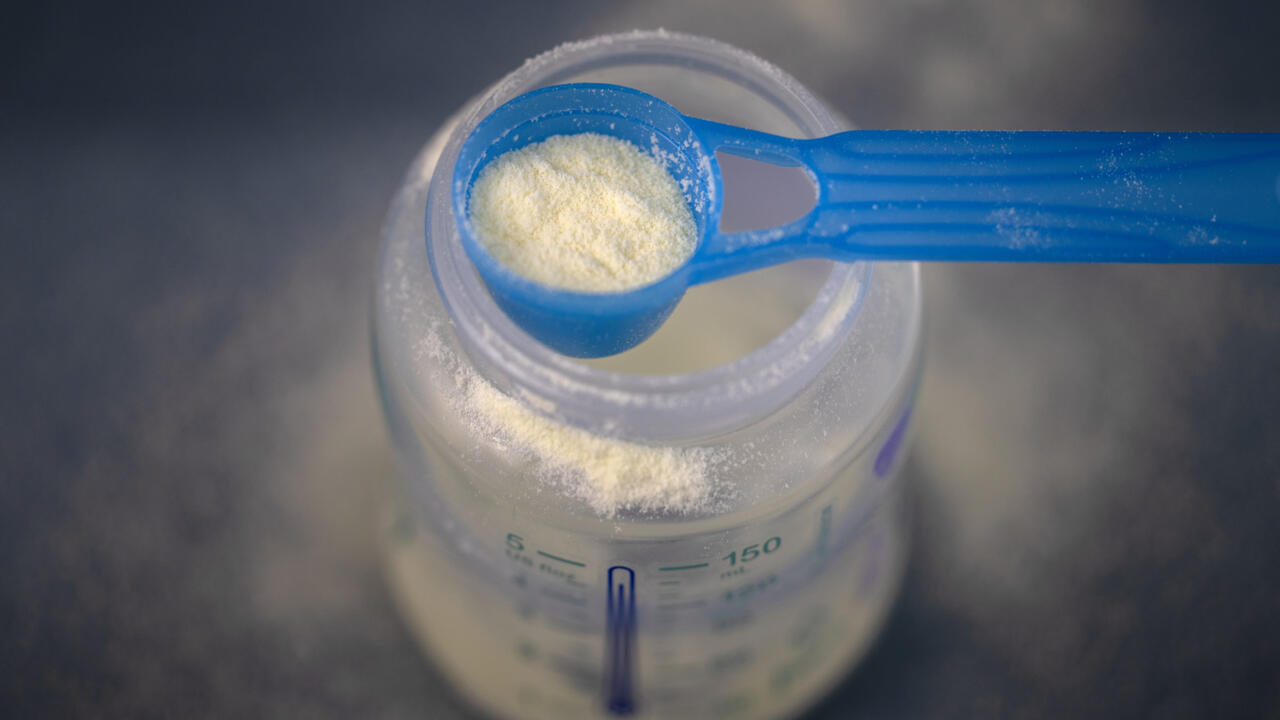 More baby milk recalls in France after new toxin rules