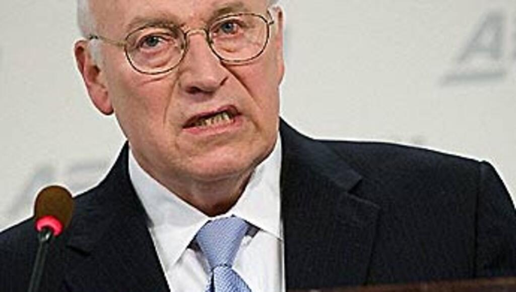 Cheney prend la défense des "interrogatoires poussés"