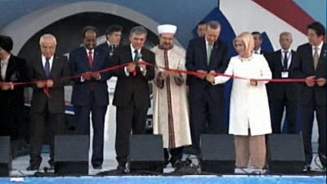 Turkey opens first intercontinental undersea railway