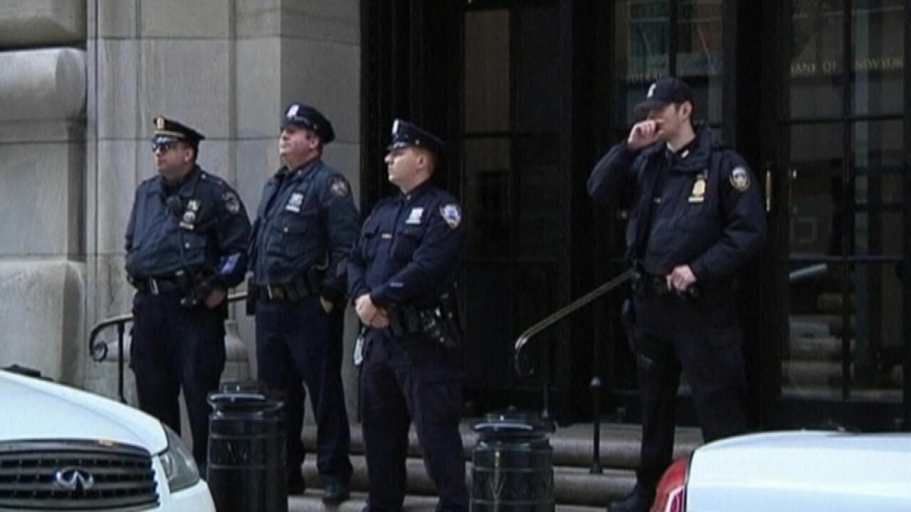 FBI 'stings' under scrutiny after NY bomb plot arrest