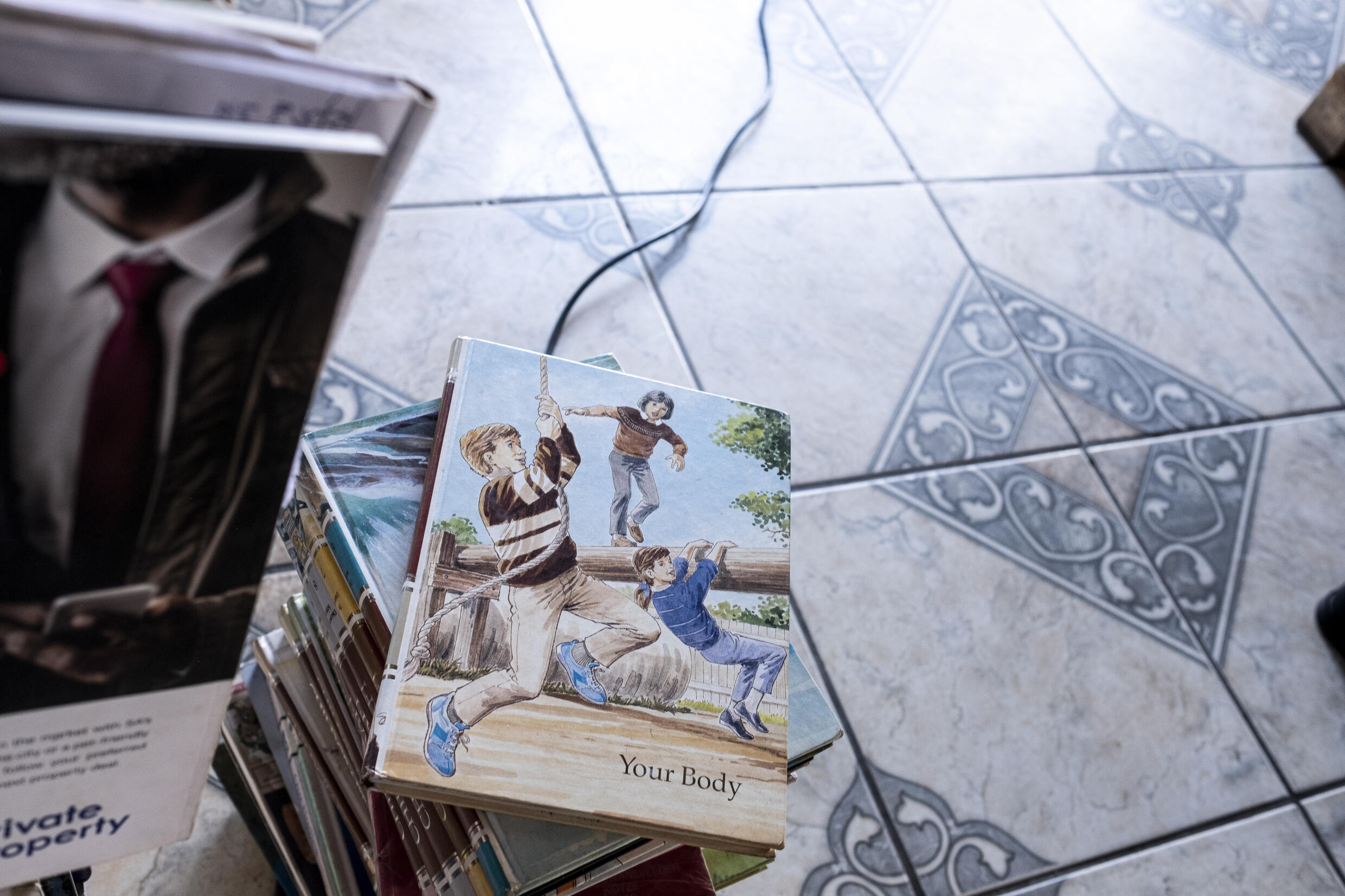 Homemade library builds bookish community in S.Africa's Soweto