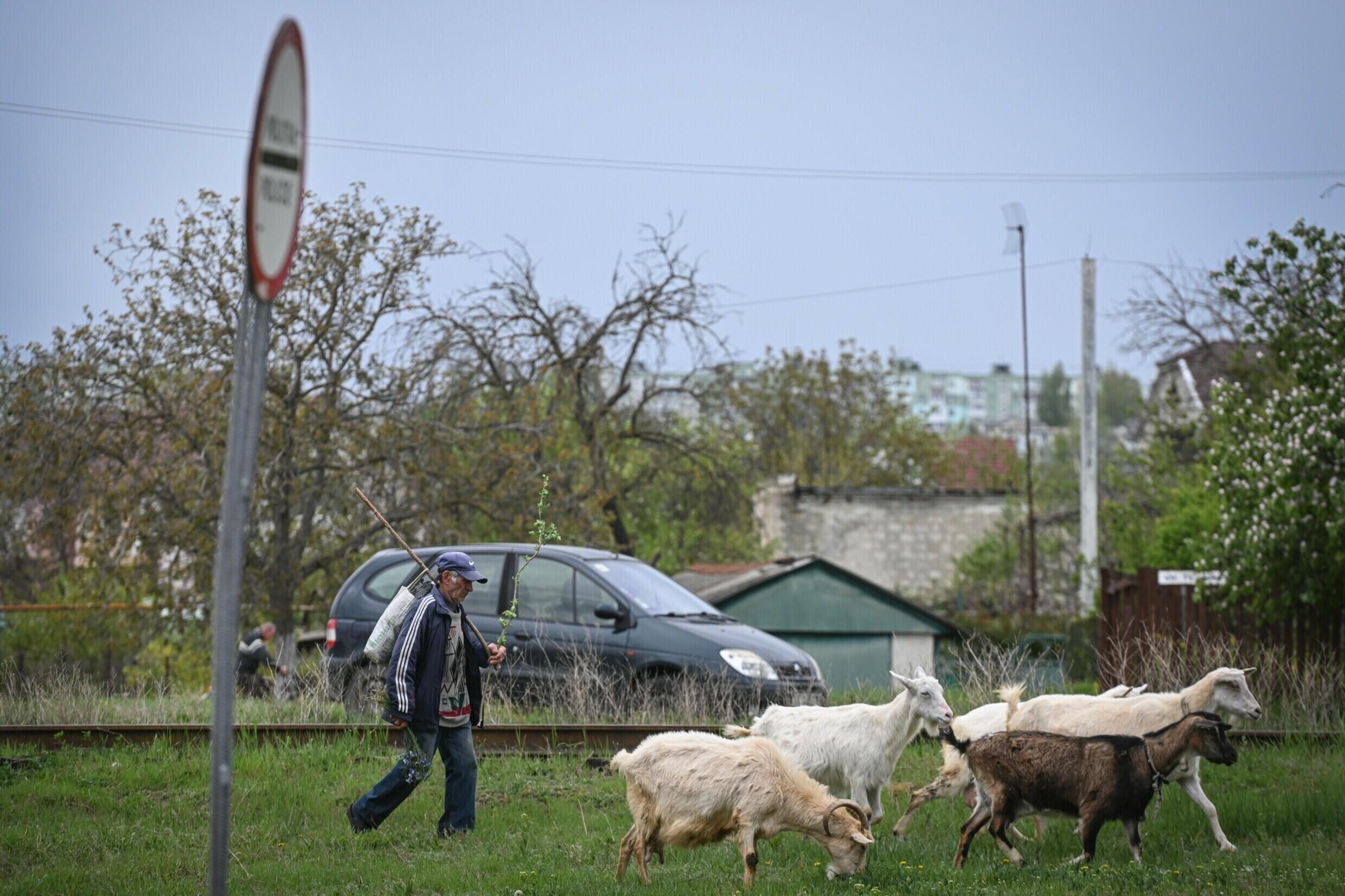 'Very worried': Tensions high on Transnistria border after attacks