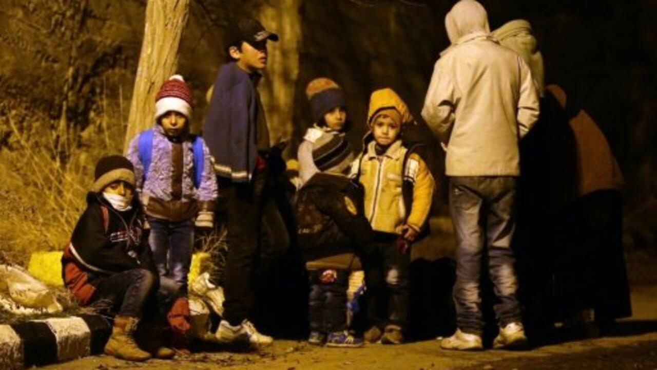 Aid reaches starving Syrian town of Madaya