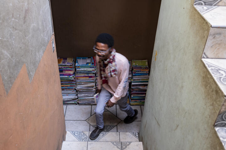 Homemade library builds bookish community in S.Africa's Soweto