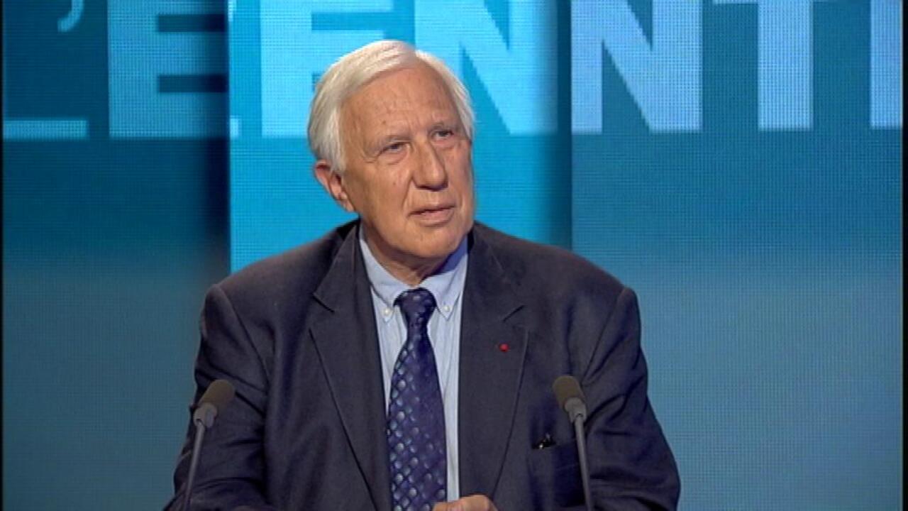 Professeur Alain Deloche, chirurgien et fondateur de la Chaine de l ...