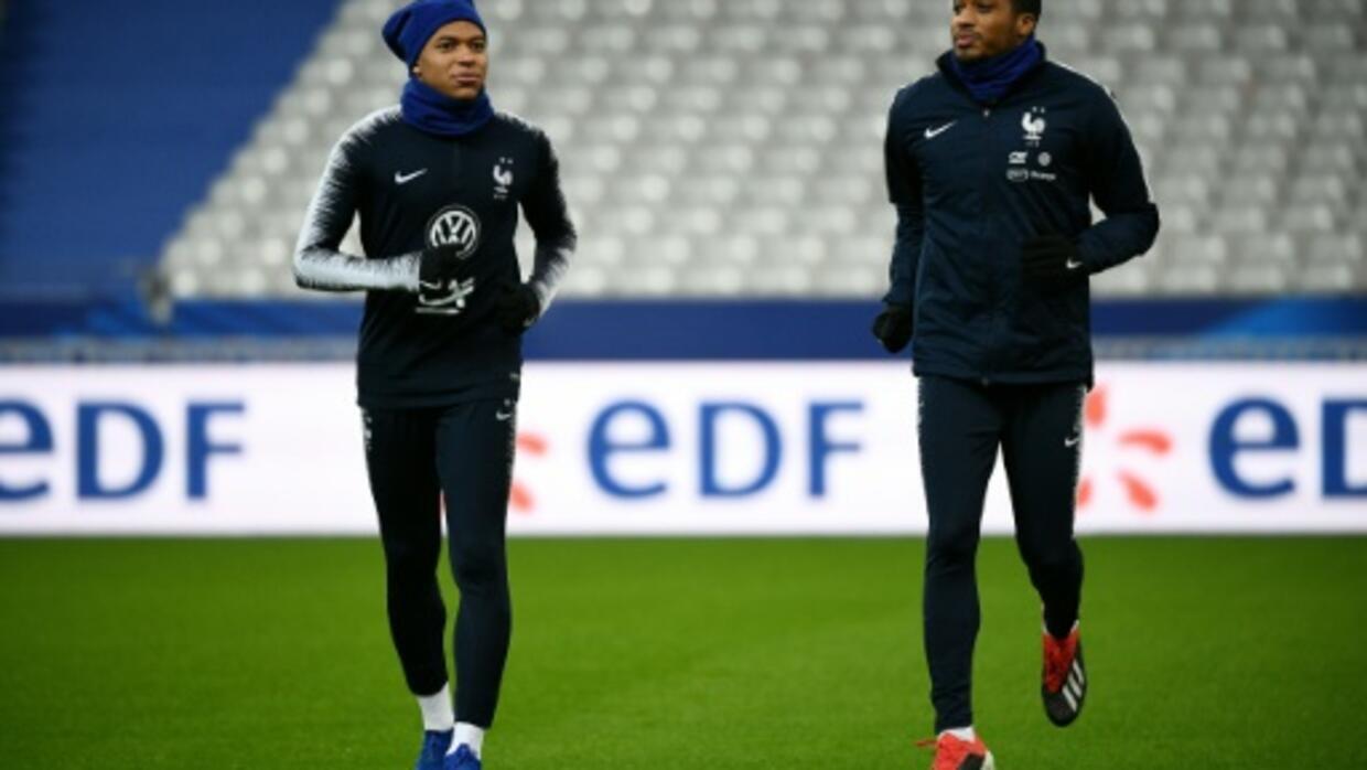 Blue: Kylian Mbappé package, replaced by Alassane Plea - Teller Report