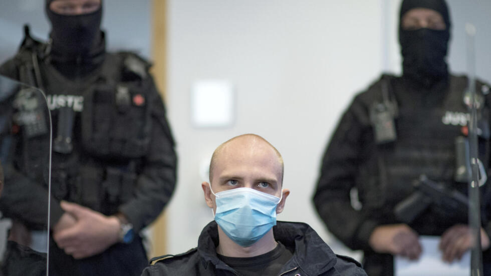 German man goes on trial for deadly 2019 attack on synagogue in Halle