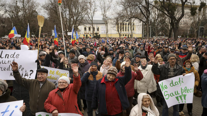 Pro-Russia protesters take to streets in Moldova to denounce new ...
