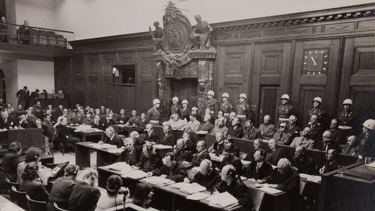 Procès de Nuremberg : un album inédit exhumé des archives révèle les ...