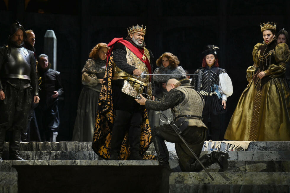 At Met Opera, a balancing act between the traditional and cutting-edge