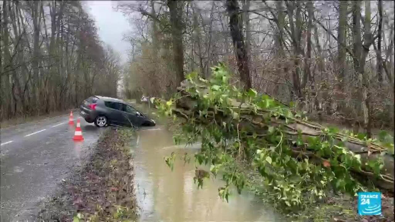 Les vents violents de la tempête Gérard perturbent le quart nord-ouest ...