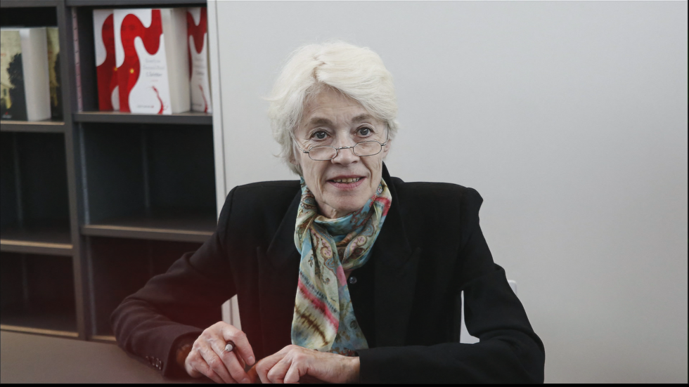 Remembering French cultural icon and singer Françoise Hardy - arts24