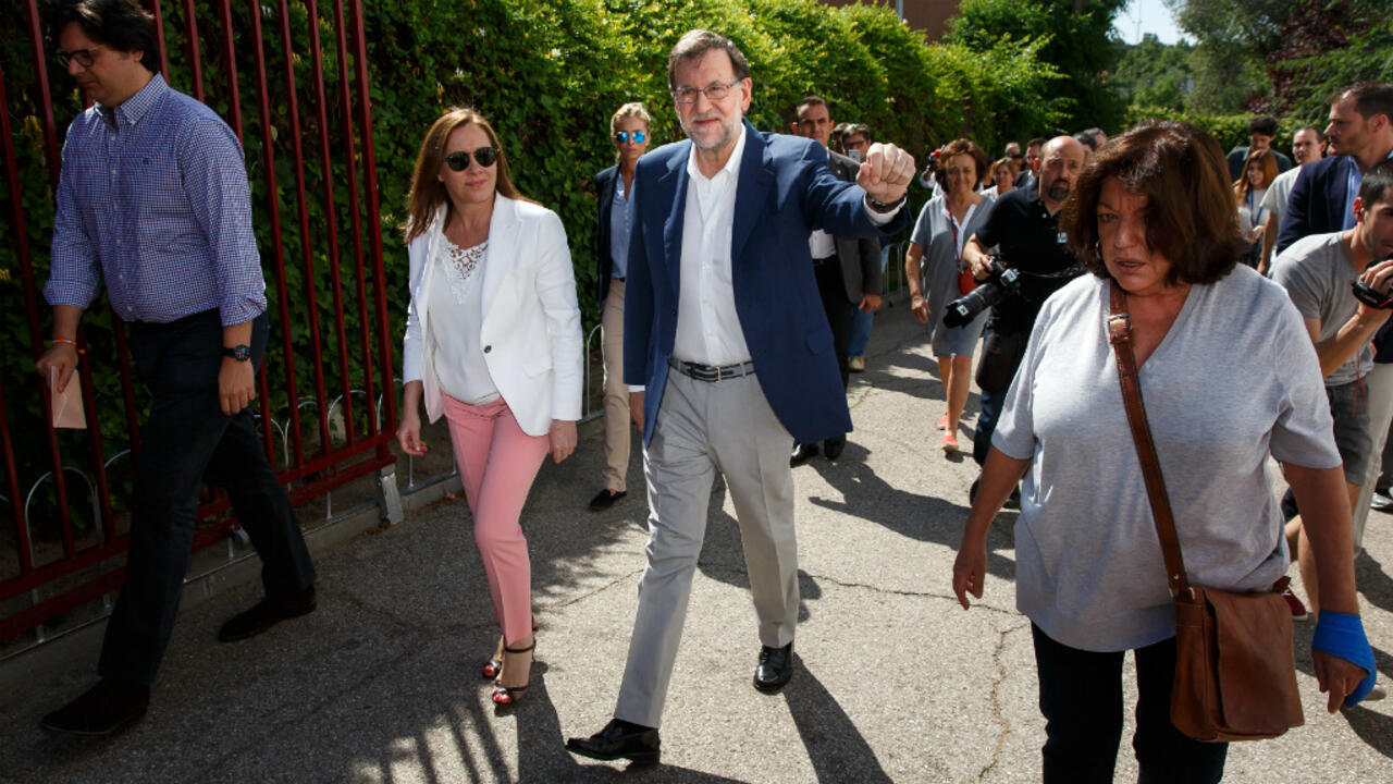 Spain’s conservatives win most seats in election, far left rises