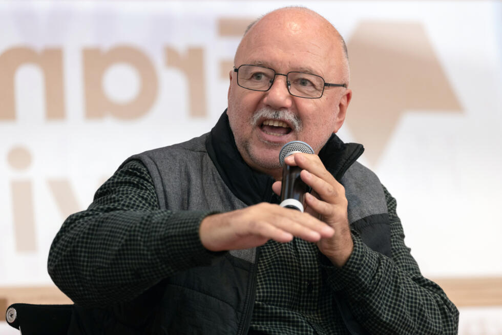 Ukraine's star novelist Kurkov tours world for war 'duty'