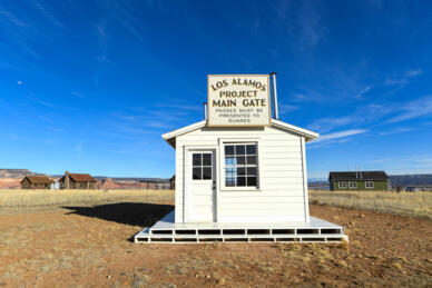 Christopher Nolan rebuilt Los Alamos 'in secret' for 'Oppenheimer'