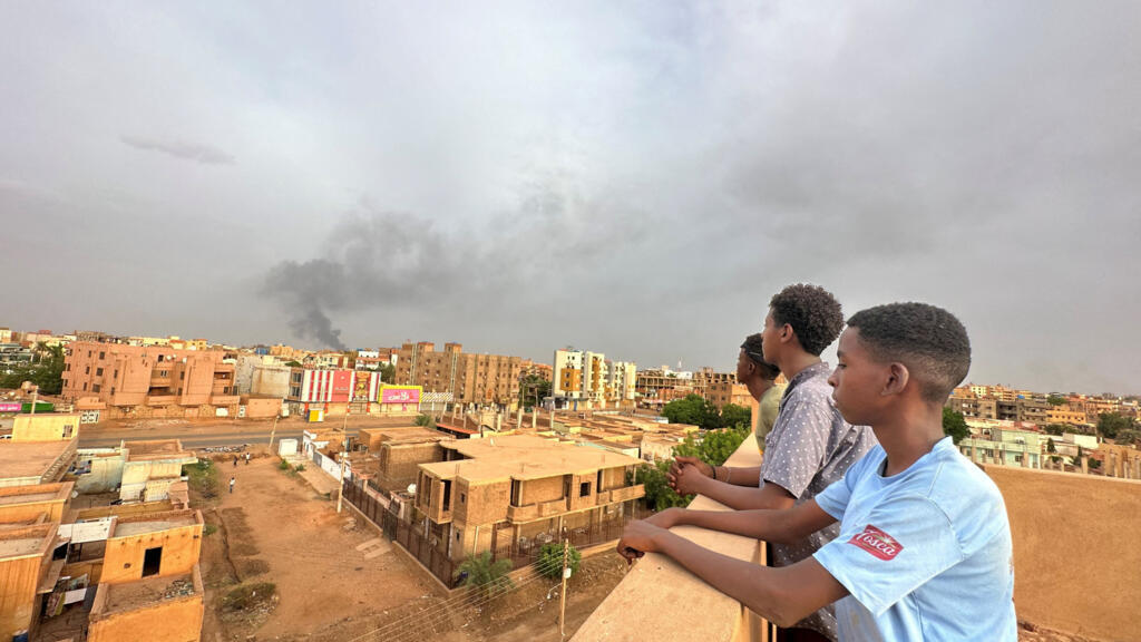 Sudan fighting sparks communications blackout in Khartoum, disease outbreaks