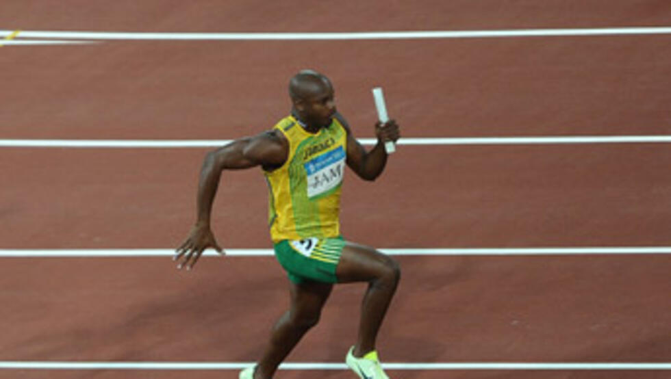 Jamaican relay team wins gold, tops record