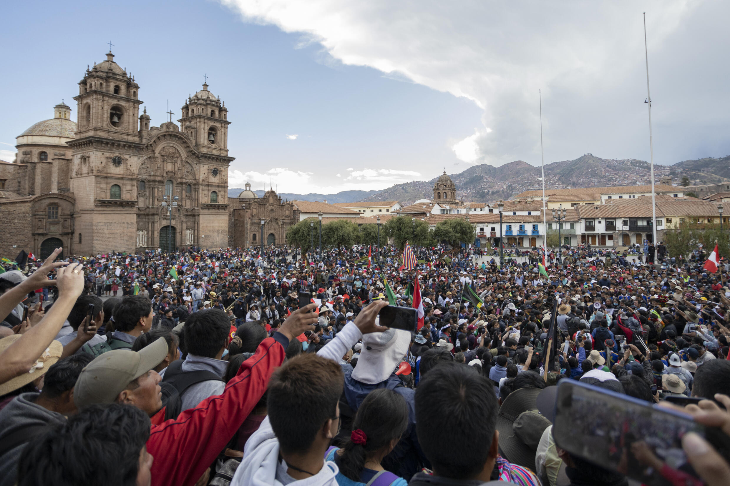 Peru closes tourist hub airport as nationwide protests persist