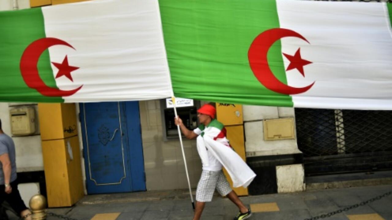 Algeria registers 22 candidates for presidential election
