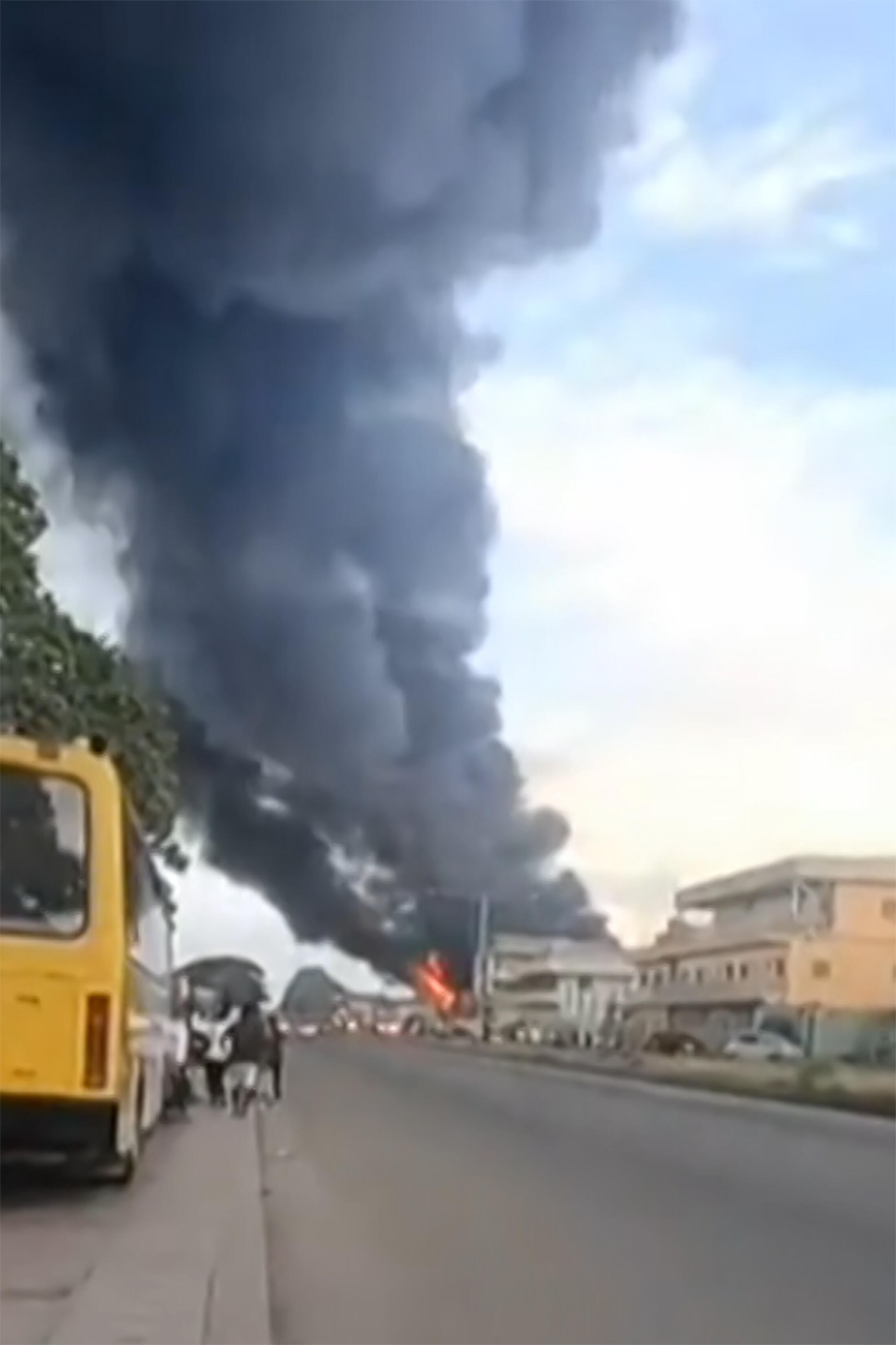 More rioting in Solomons as PM faces resignation call