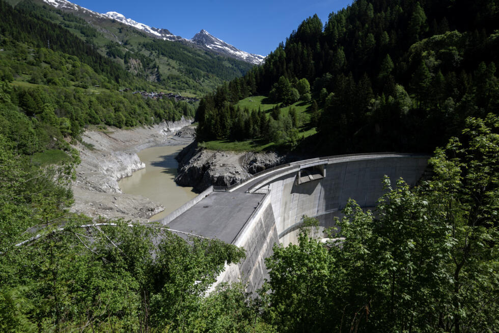 Eboulement en Suisse: le pire écarté mais les autorités ne baissent pas ...