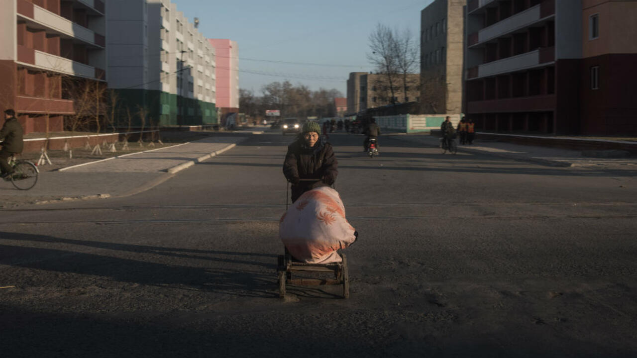 Avec les Jangmadang, Kim Jong-un laisse de plus en plus les Nord ...