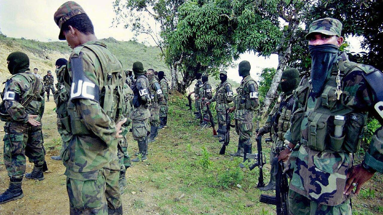 Colombia: la Fiscalía acusó a 246 exparamilitares por 4.114 hechos ...