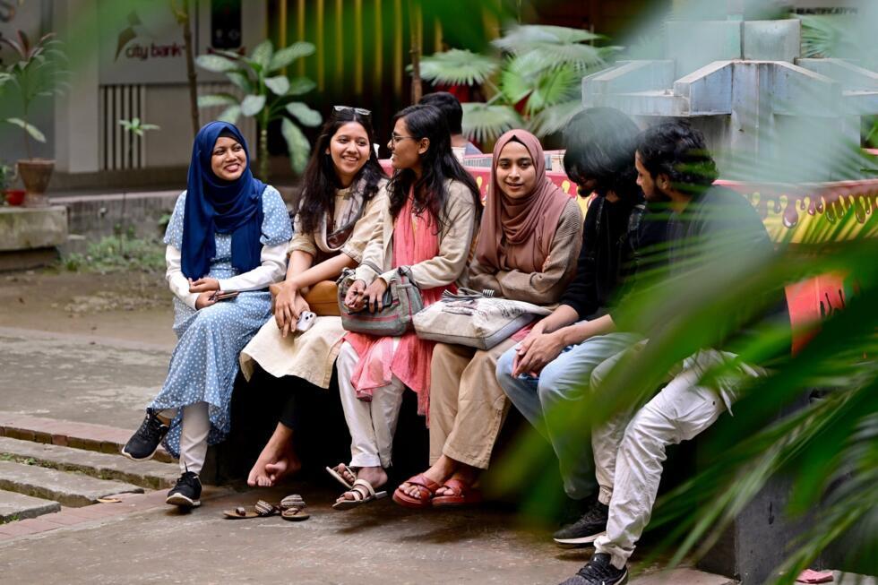 Bangladesh student revolutionaries' dreams dented by joblessness