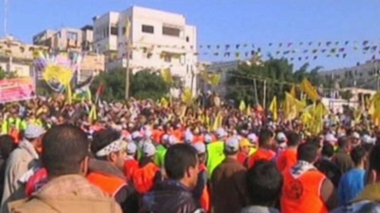 Hundreds of thousands of Fatah followers rally in Gaza