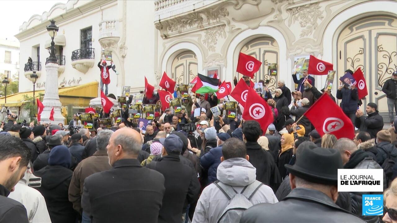 14e anniversaire de la révolution tunisienne : les manifestants dans les rues de Tunis - Journal ...