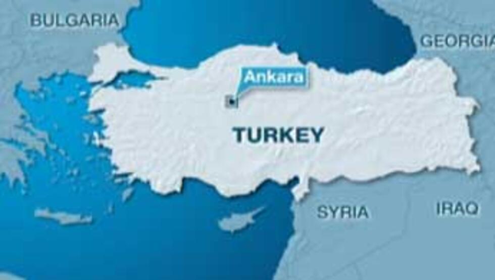 New explosions in Istanbul wound three