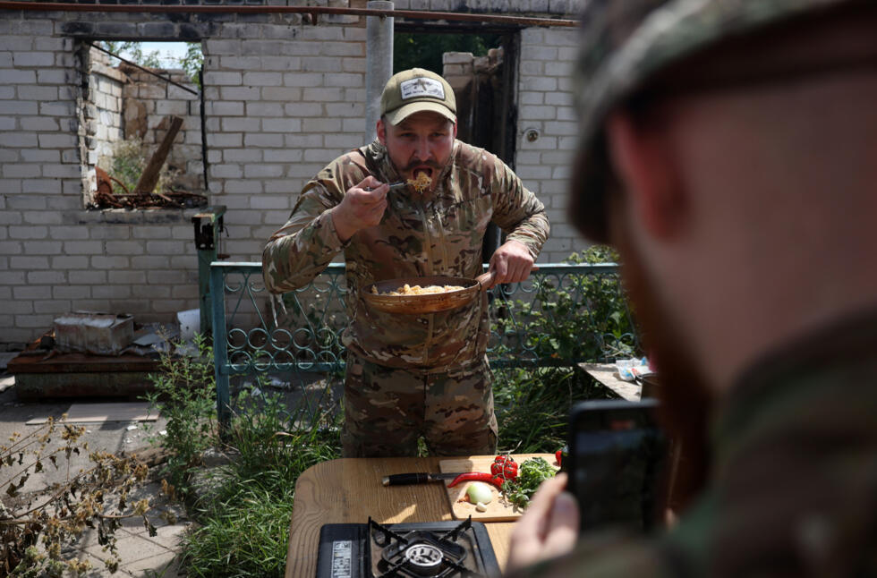 War cook: Ukrainian soldier-influencer's winning recipe