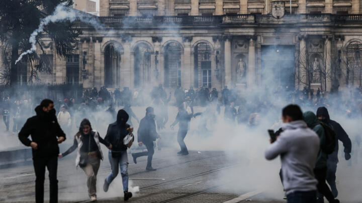 Pension protests pile pressure on Macron ahead of crucial vote for ...