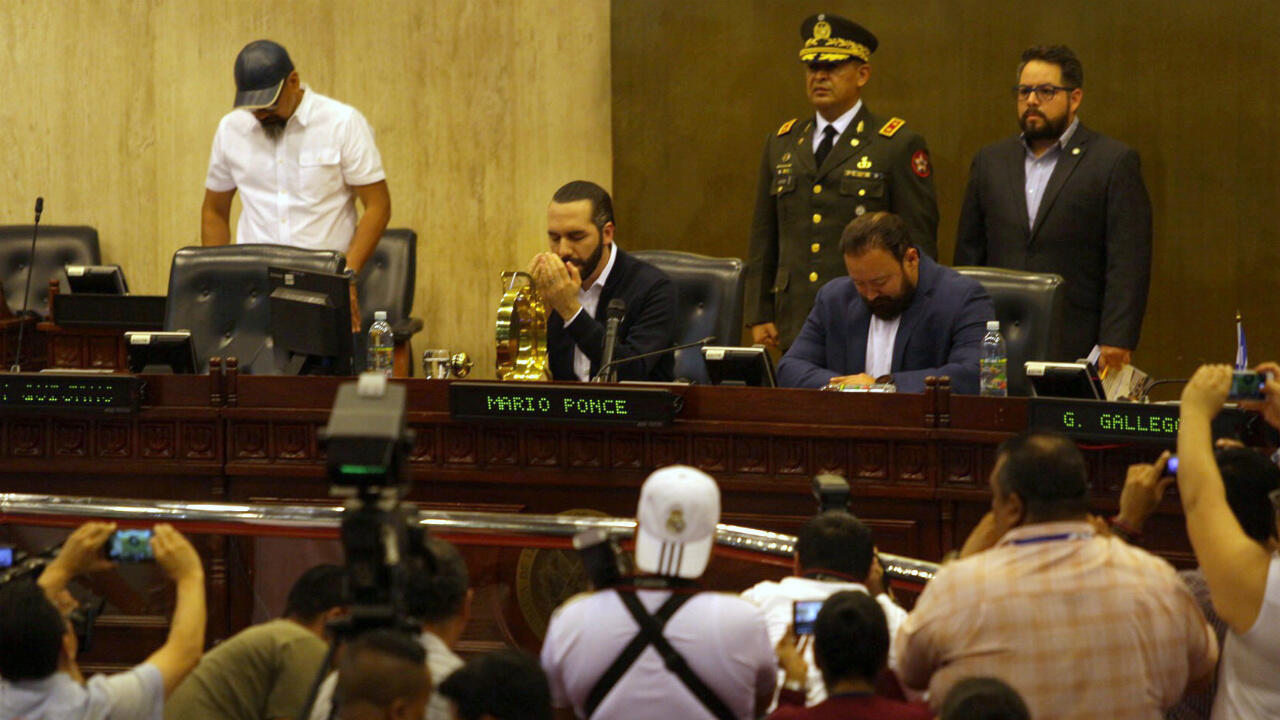 Backed by soldiers, El Salvador President Bukele briefly occupies Congress