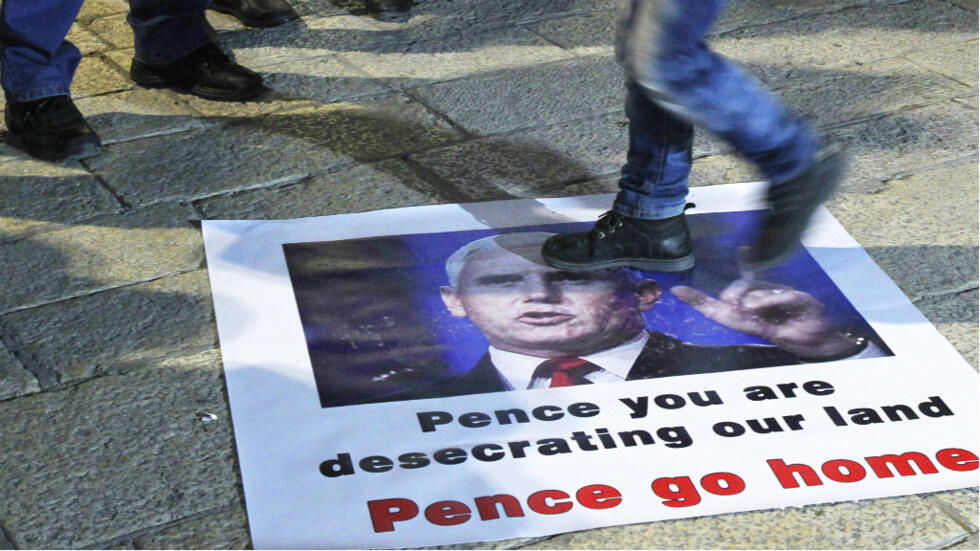 Mike Pence au Proche-Orient : héros des Israéliens, boudé par les ...