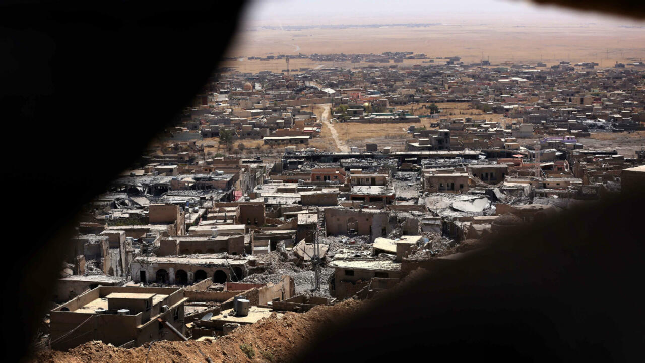 Kurdish forces advance on Iraq’s Sinjar in major offensive against IS group