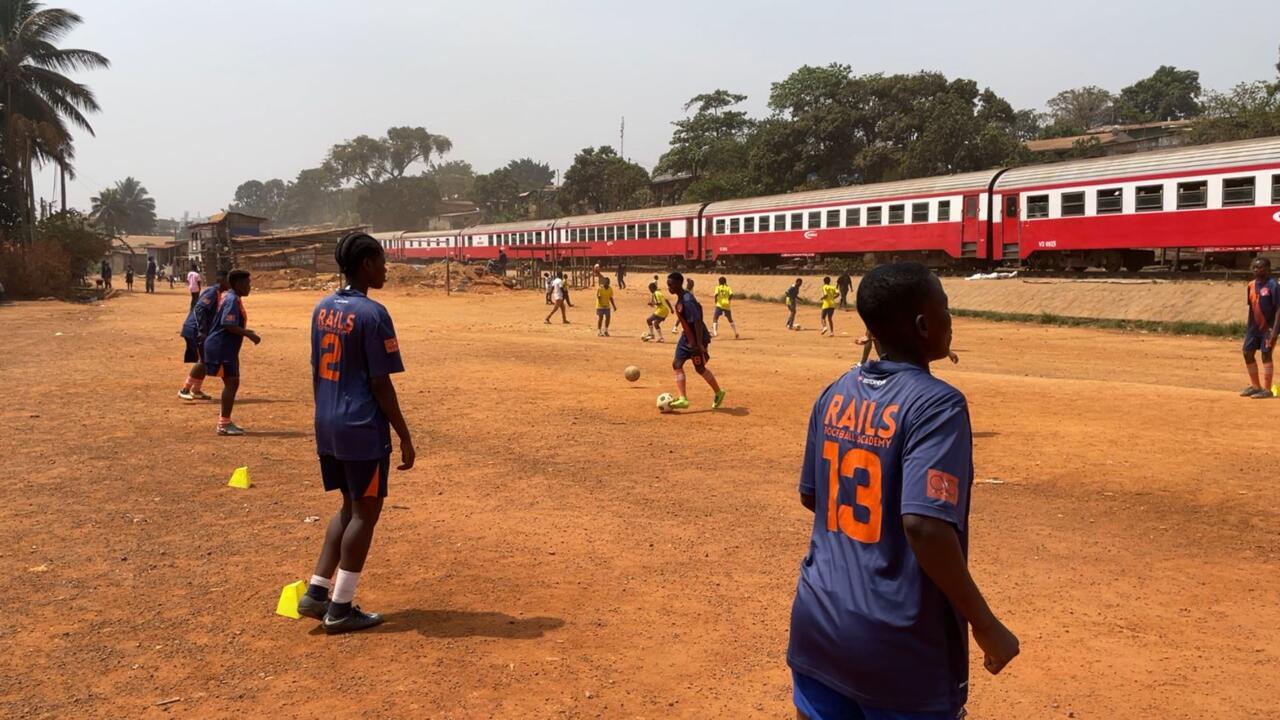 CAN-2022 au Cameroun : la "Rails football Academy", l’école de foot ...
