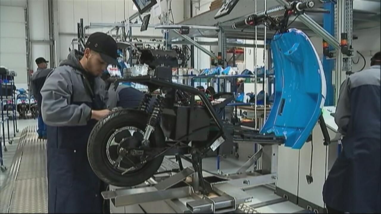 Outsourcing industry: Should it be 'France first'? - France in focus